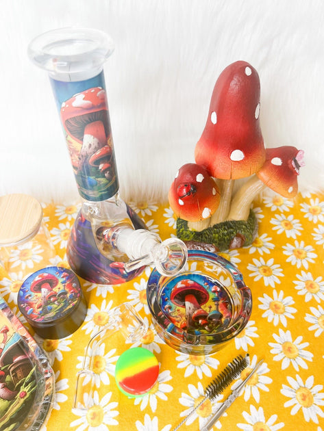 Red Mushrooms Bong Gift Set| Free Gifts $75+