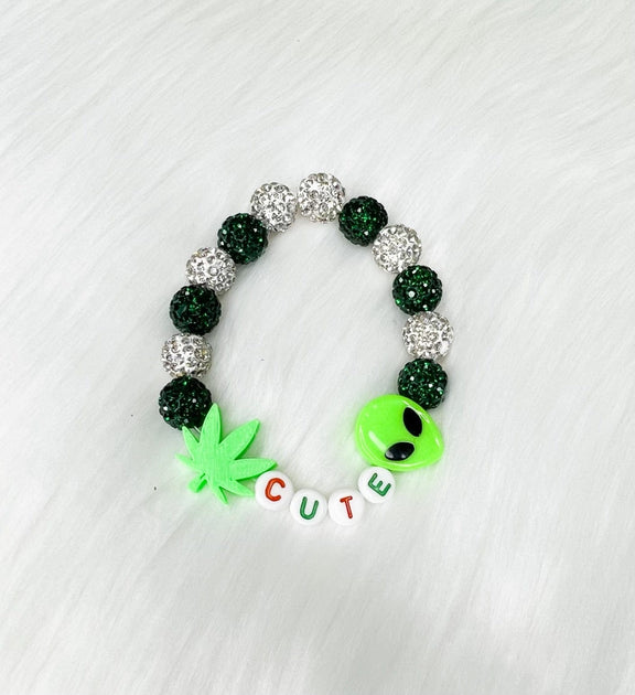 Green Alien “Cute” Bong Charm Bracelet Bong Accessory | StayLit Design