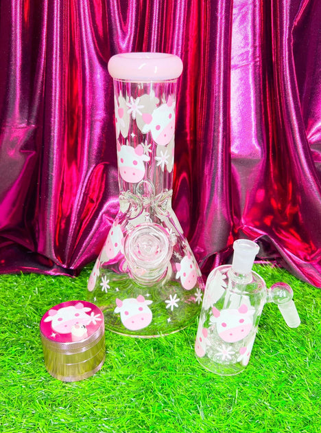 Moovin' & Groovin' with Our 10-Inch Pink Cow Bong Set| StayLit Design