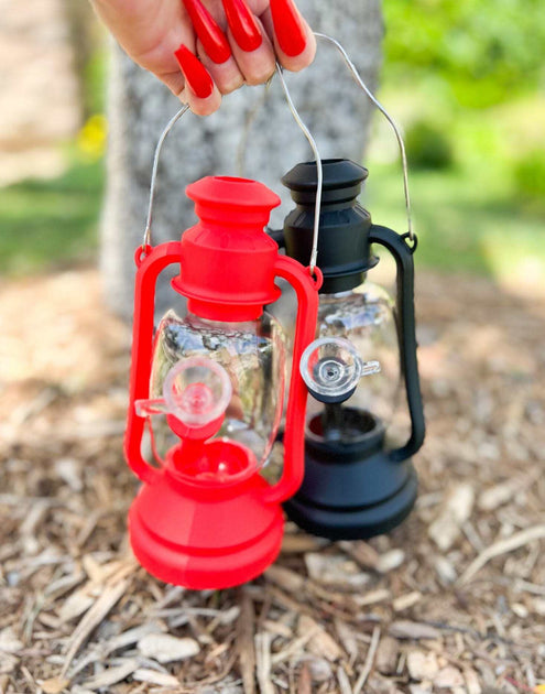 Crimson Heaven: Red Bongs, Red Dab Rigs, Red Glass Pipes